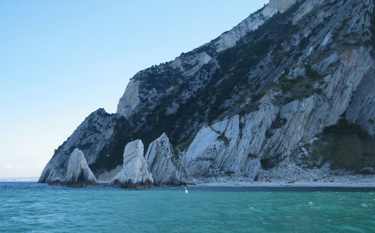 Una gita al Conero. Quarta parte: tra rupi e cinghiali